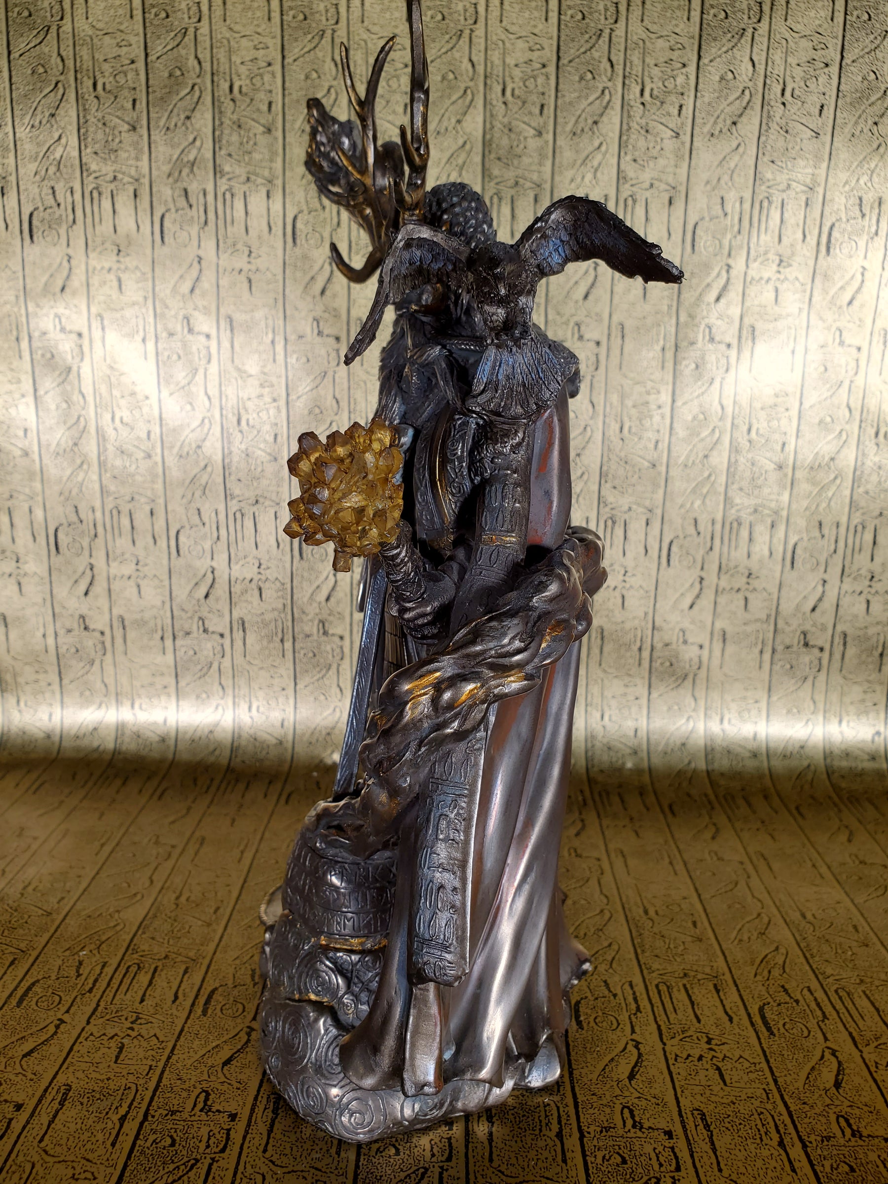 Merlin Statue – Son Of The Pharaoh